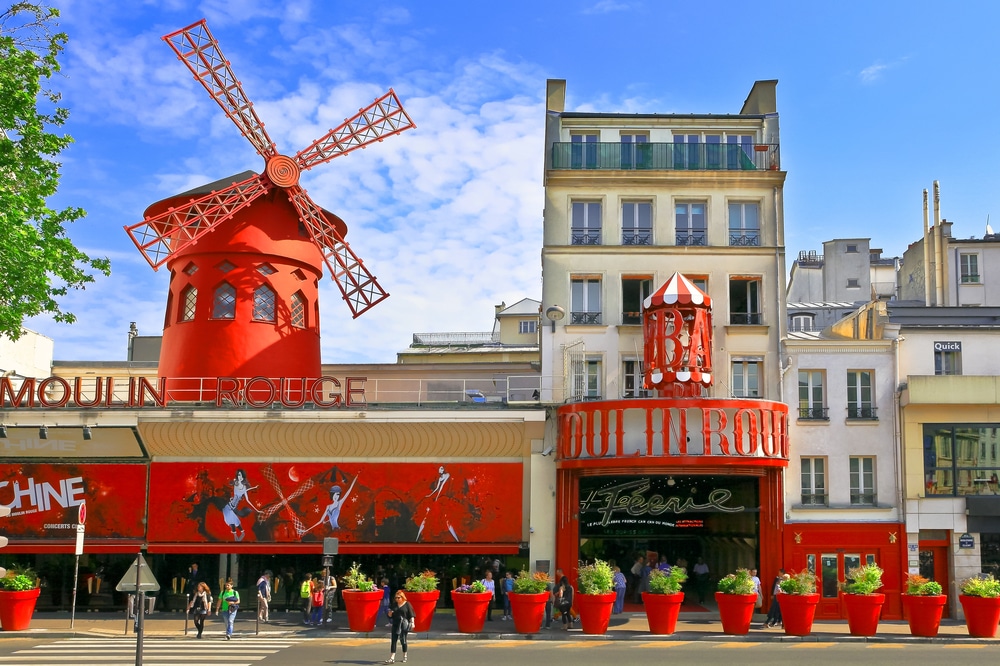 Moulin Rouge | Travel Guide