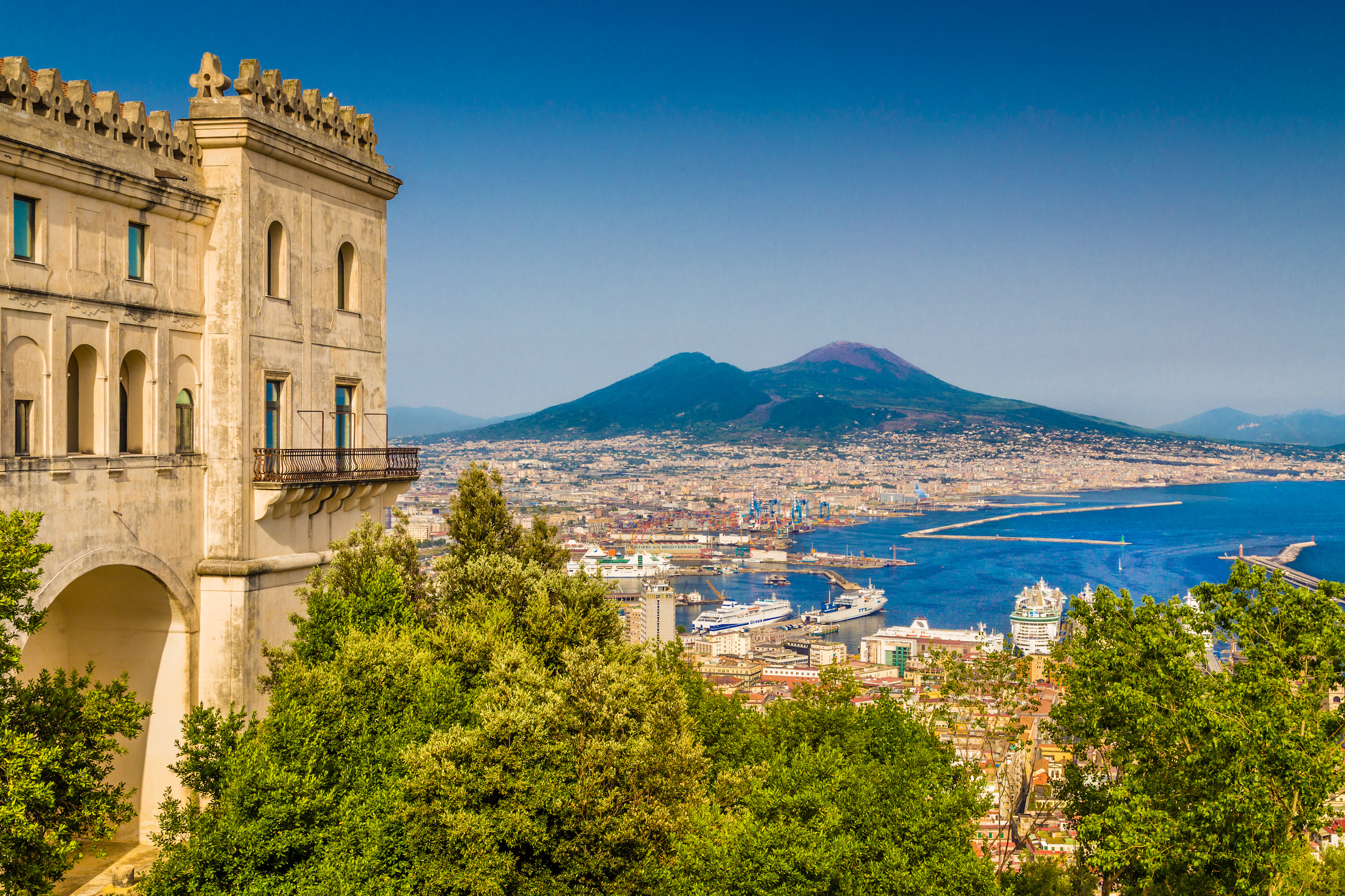 Guided tour of Naples | Travel Guide