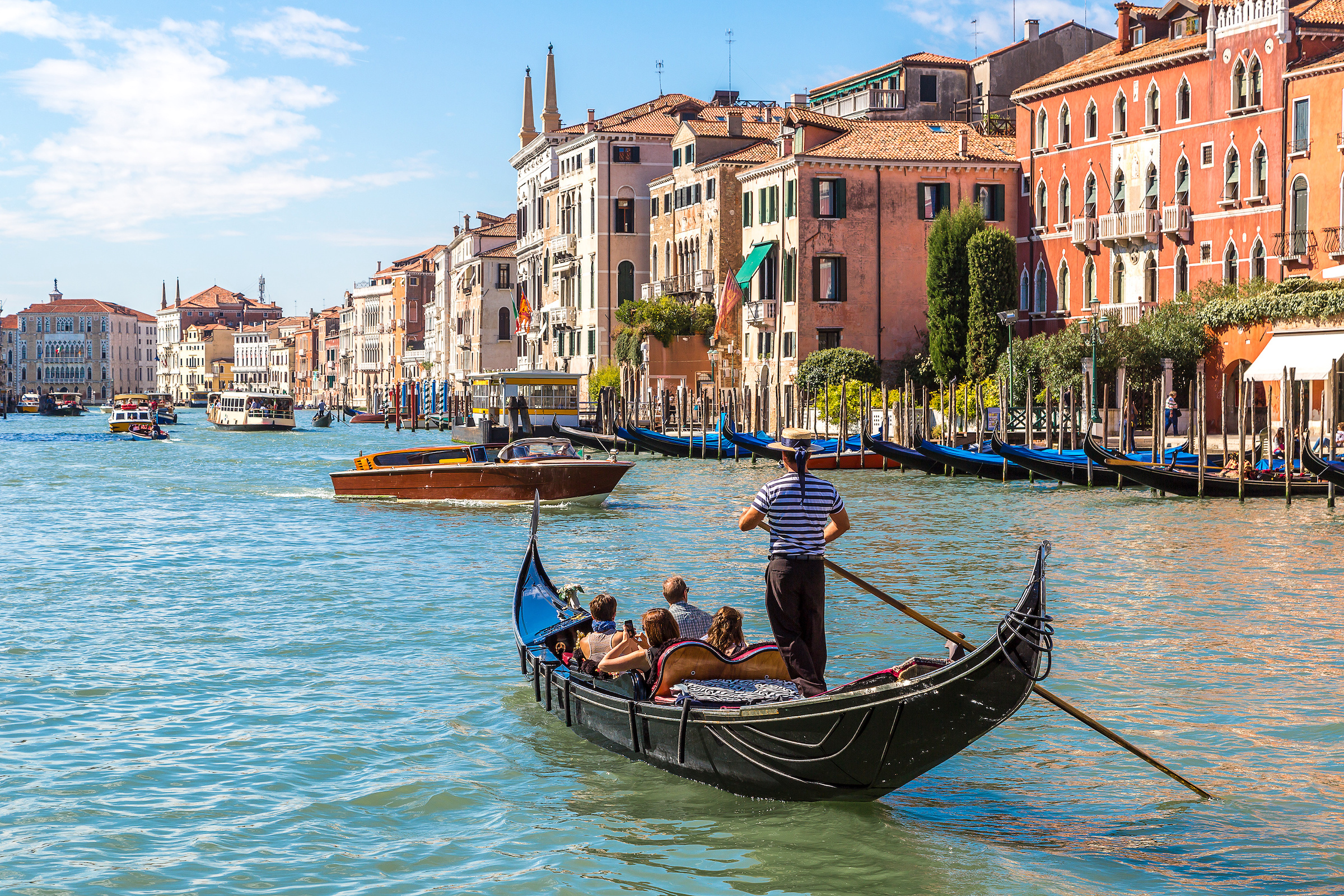 Airports in Italy | Travel Guide